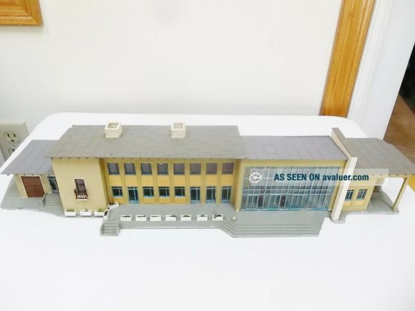 Vintage HO Scale Large 21 " Kibri European Style Model Train Station ...