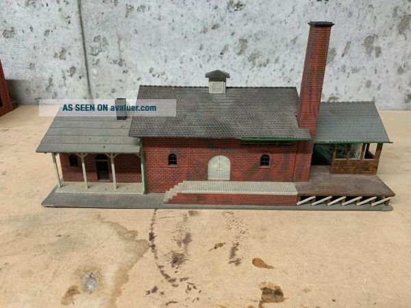Vintage Large HO Scale House Large BuIlding Train Accessory | #27951302