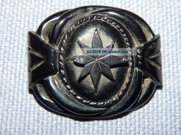 LARGE ANTIQUE VICTORIAN CARVED WHITBY JET BROOCH BOX GOTHIC MOURNING ...