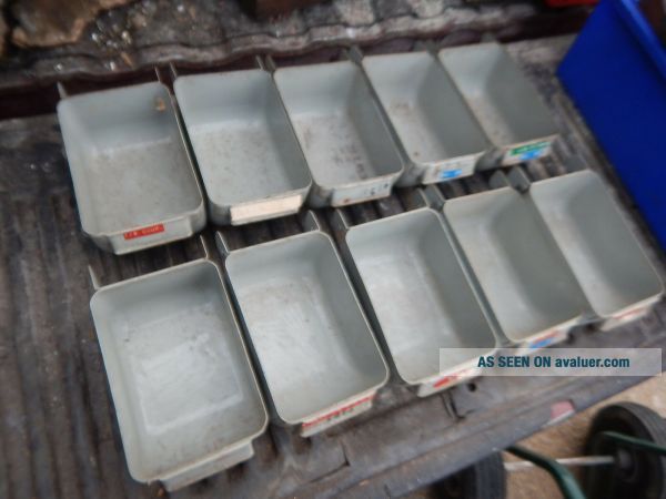 10 VINTAGE STEEL HANGING BOLT SCREW HARDWARE BINS INDUSTRIAL METAL ...