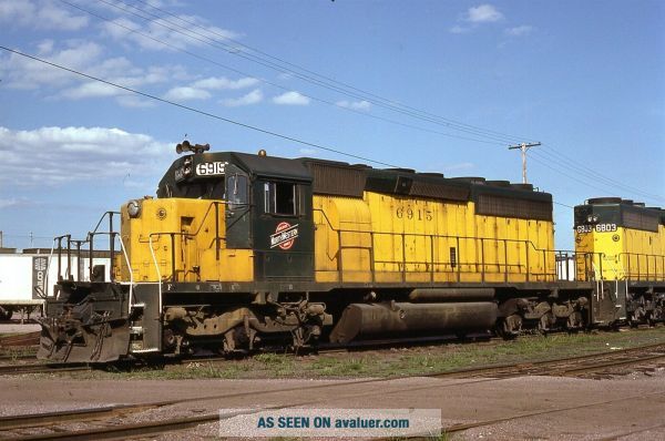 ORG SLIDE CNW 6915 SD40 - 2 ORG PAINT | #28620207