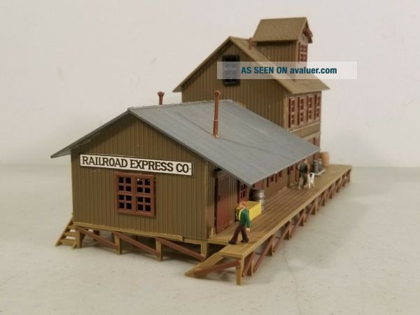 Assembled Detailed Tyco 7785 HO Scale Railroad Freight Station Building ...