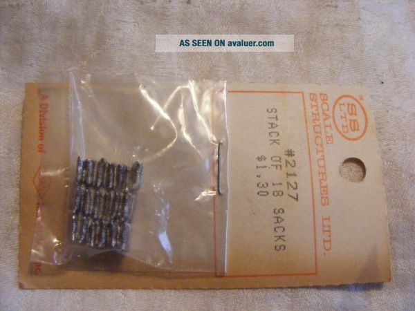 Vintage HO Scale SS LTD 2127 Stack Of 18 Sacks Trackside Details G ...