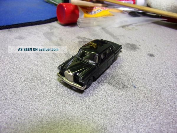 TAXI Old Time Ho Scale Automobile Vehicle Car Truck Suv | #39895066
