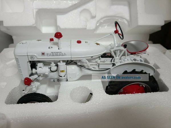 Farmall A Demonstrator Tractor White Franklin 1:12 Scale Model | #40545631