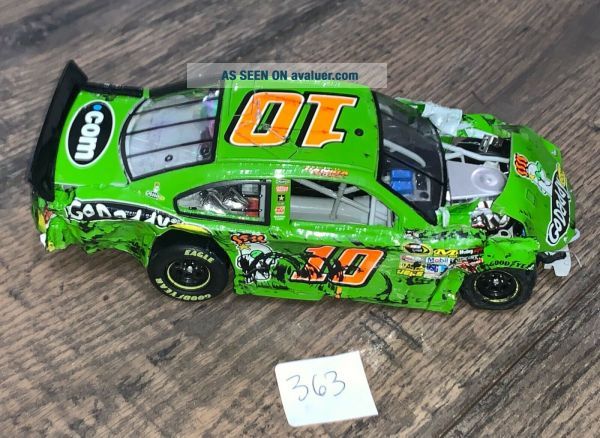 2011 Danica Patrick 7 GoDaddy. Com 1:24 NASCAR Action CUSTOM CRASH CAR ...