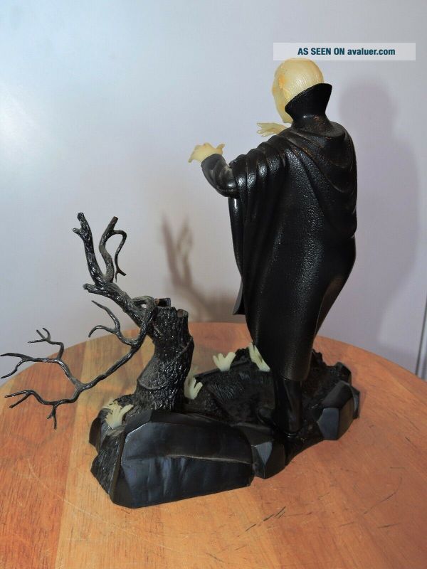 Aurora 1962 Glow In The Dark Dracula Model Kit Built Up Unpainted ...