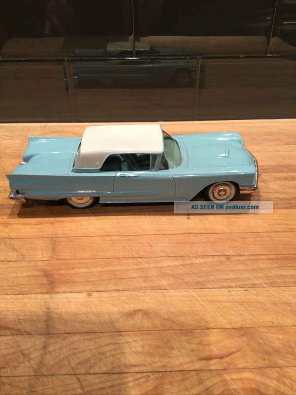 AMT 1958 Ford Thunderbird 2 Door Hardtop Two Tone Blue & White Dealer ...