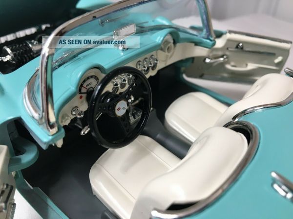 BURAGO 1/18 CHEVROLET CORVETTE 1957 TURQUOISE Die Cast Made In Italy No ...
