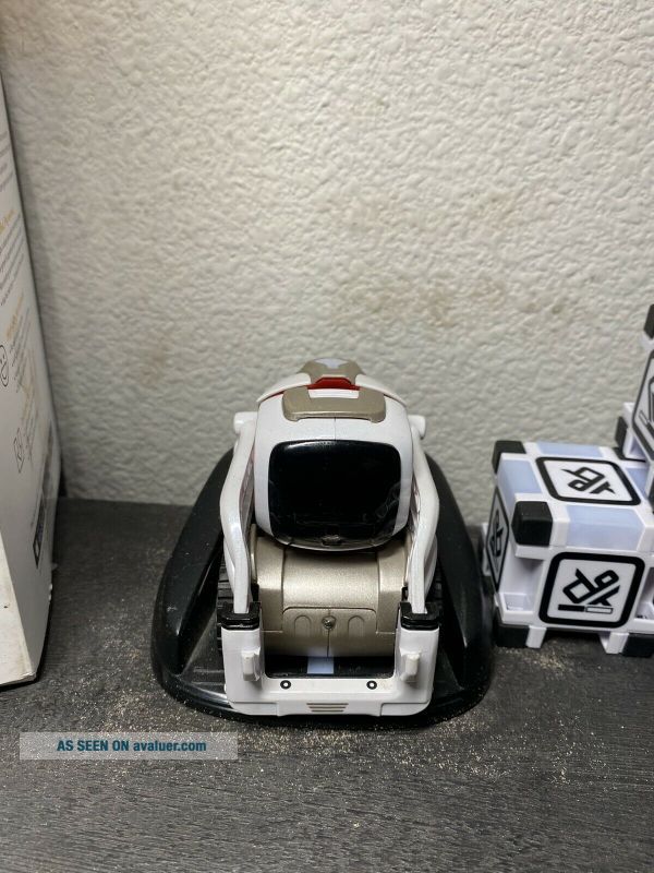 Cozmo Robot By Anki 700$ Dollars On Amazon With Box | #41830522
