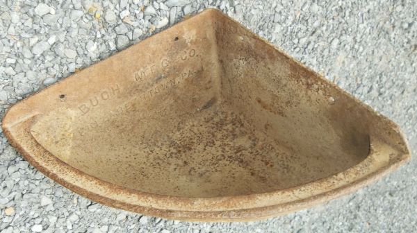 Antique Cast Iron Horse Cattle Feed Water Corner Trough Buch ...