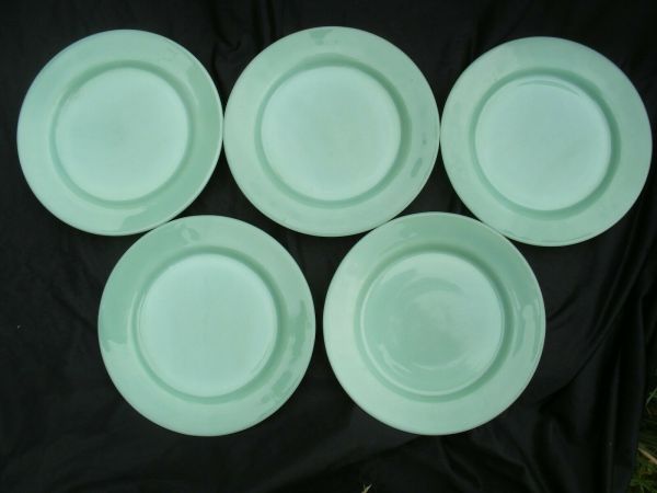 FIVE VINTAGE JADEITE FIRE KING RESTAURANT WARE DINNER PLATES | #52403896