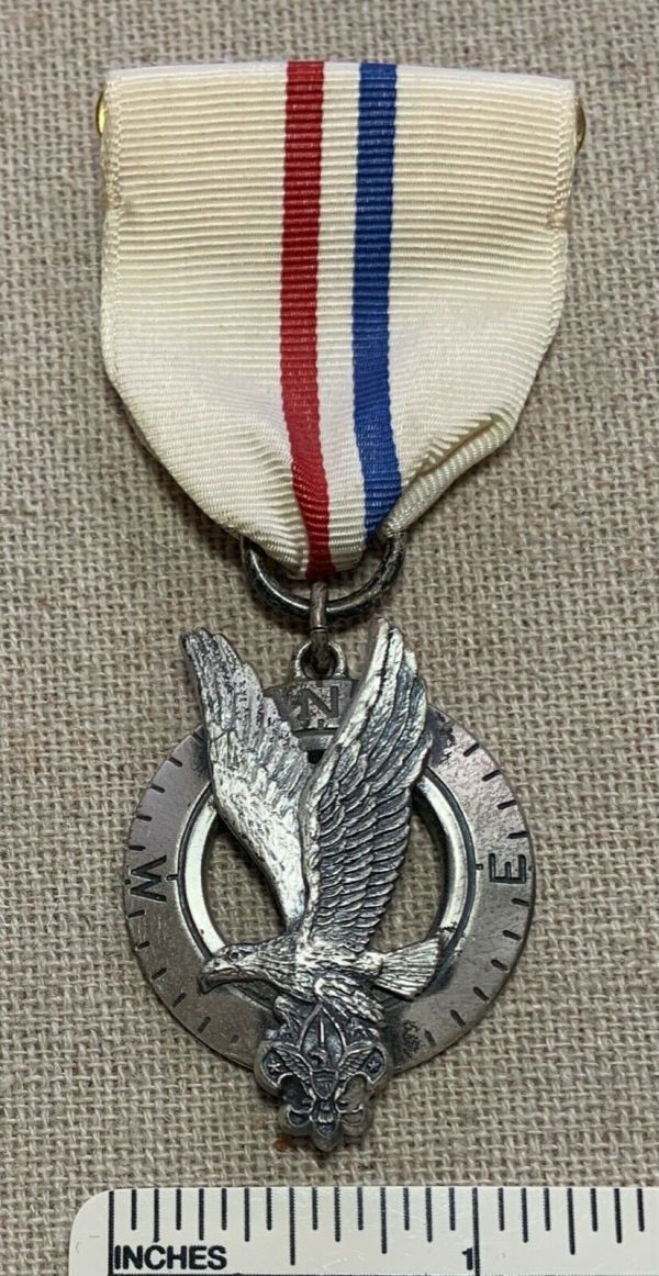 VTG EXPLORER Boy Scout Silver Award MEDAL & CASE BSA Rank Badge ...