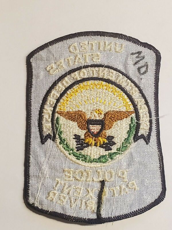 VINTAGE DEPARTMENT OF DEFENSE UNITED STATES POLICE PATUXENT RIVER PATCH ...