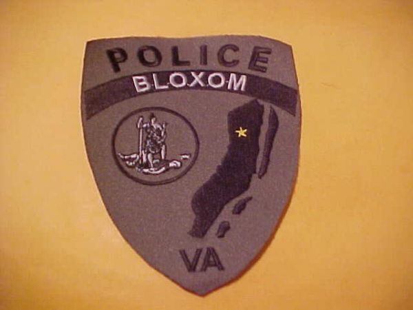 BLOXOM VIRGINIA POLICE PATCH SHOULDER SIZE NO EDGE OD GREEN | #52652002