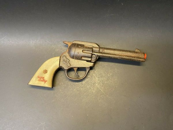 Vintage 1930s Gene Autry Kenton Cast Iron Cap Gun With Pearl Grips ...