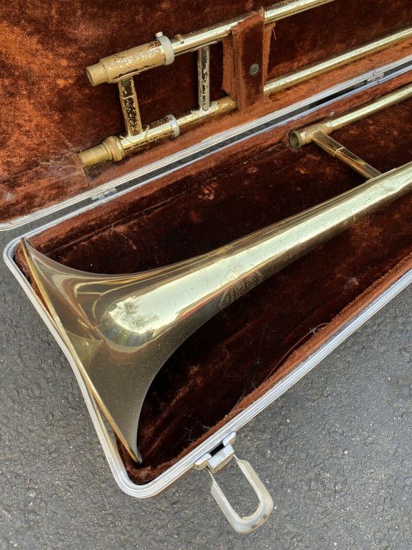 Olds Ambassador Trombone W/ Hard Shell Case - VINTAGE | #53151747