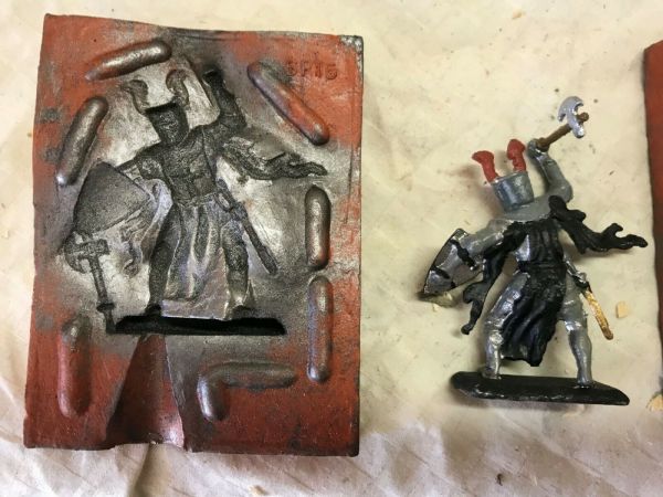 Castings Complete Toy Soldier Lead Casting Set With Two Medieval Knight ...