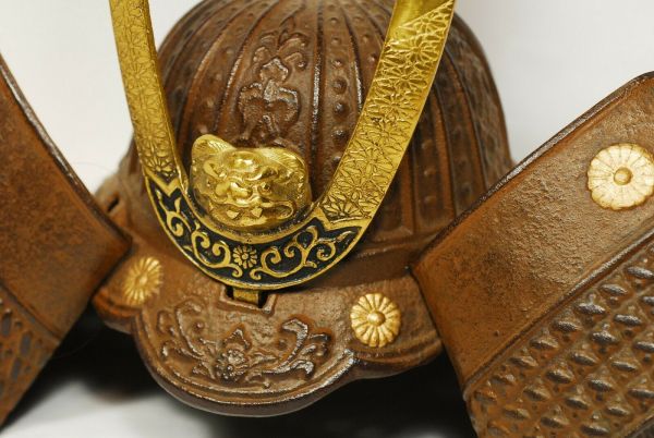 Kabuto Vintage Japanese Iron Okimono Samurai Helmet Statue Ornament ...