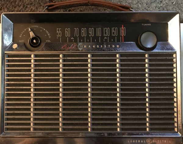 Vintage GE General Electric 8 Transistor AM Radio Portable | #53666989