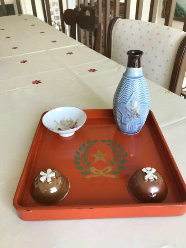WW2 Imperial Japanese Military Sake Bottle & Sake Cups And Lacquer Tray ...