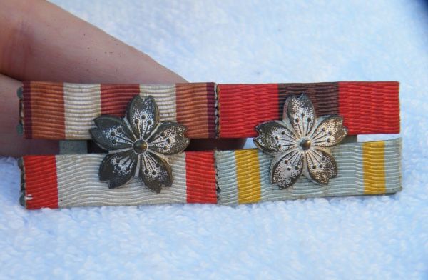 JAPANESE WW 2 CAMPAIGN RIBBON BAR W/ 2 CHRYSANTHEMUMS JAPAN WWII ...