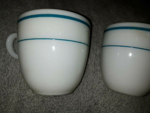 4 Vtg Pyrex White Milk Glass Coffee Cups Mugs Corning Blue Stripe Band ...