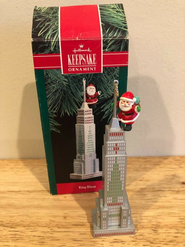 HALLMARK KING KLAUS SANTA ON TOP OF BUILDING CHRISTMAS TREE ORNAMENT ...