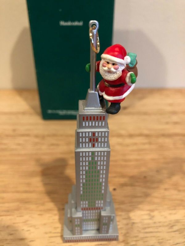 HALLMARK KING KLAUS SANTA ON TOP OF BUILDING CHRISTMAS TREE ORNAMENT ...
