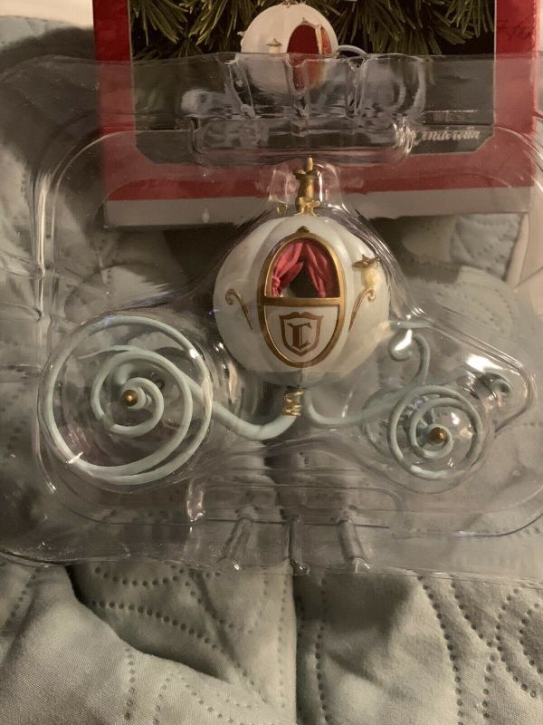 Hallmark 1998 Cinderella ' S Coach Disney Christmas Ornament | #53881066
