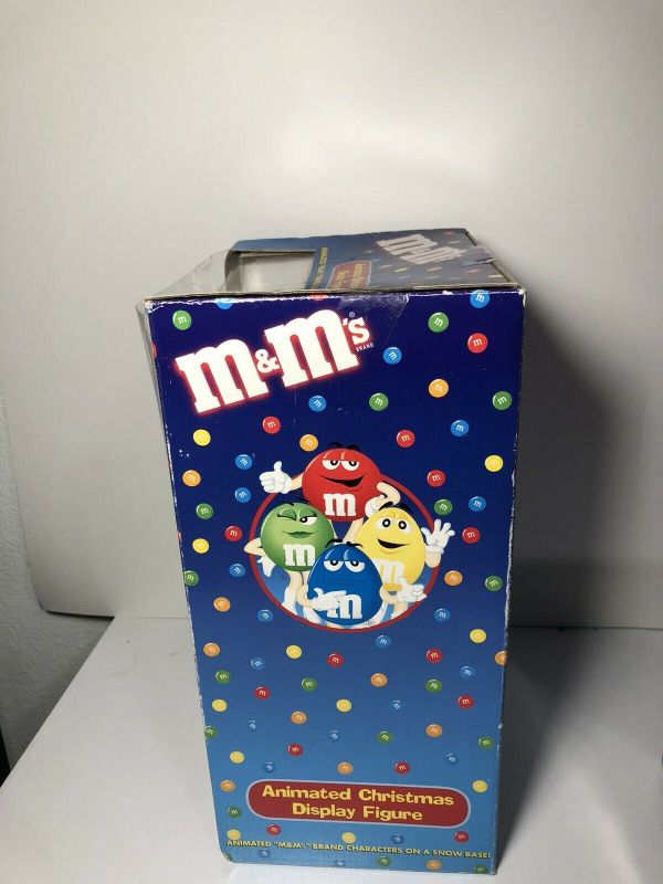 M&Ms Animated Christmas Display Figure Yellow With Presents ...