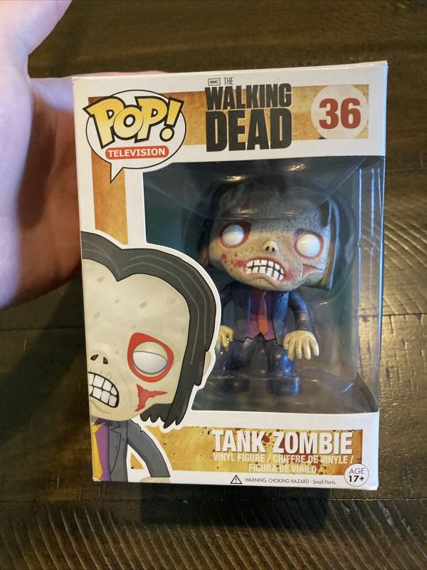 Funko Pop The Walking Dead Tank Zombie 36 W/ Pop Protector AMC Walker ...
