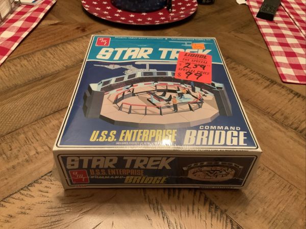 1975 AMT Star Trek Model Kit S950 USS Enterprise Command Bridge | #55545547